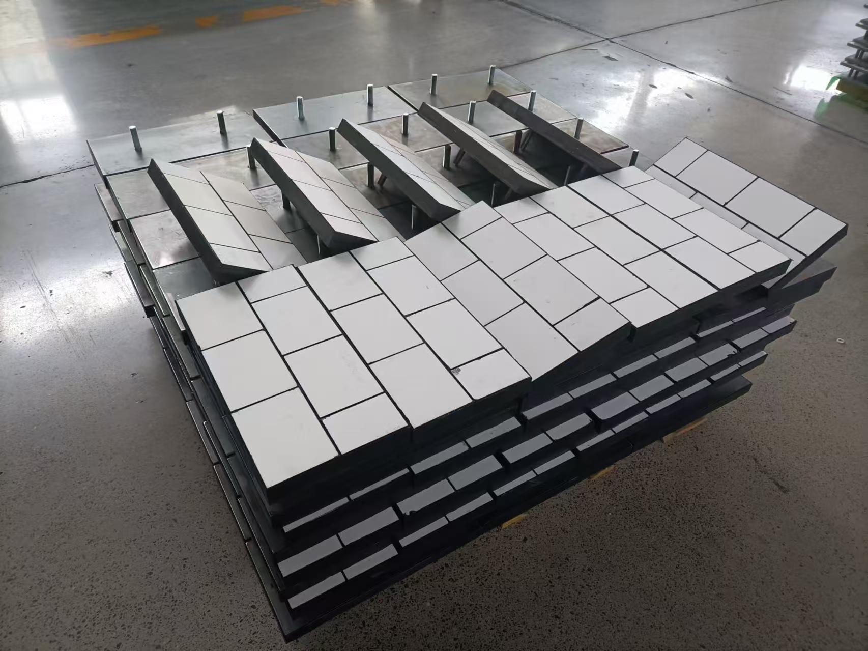 Ceramic rubber vulcanized lining plate