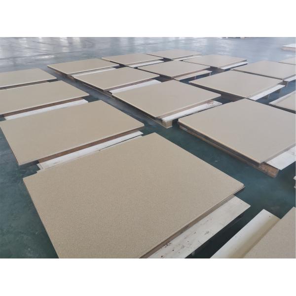 Quality 400-1200kg/M3 Reeded Vermiculite Board , Lightweight Vermiculite Fire Brick for sale