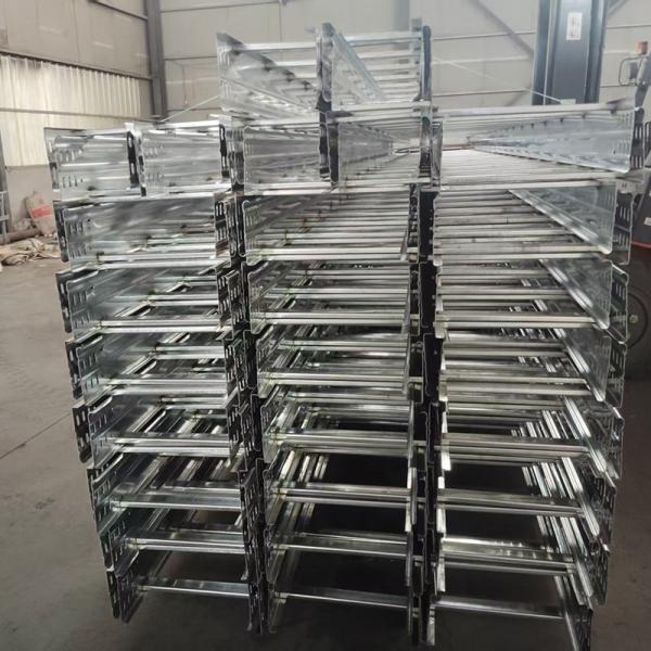 Quality Silvery Cold Roll Forming Ladder Type Cable Tray Standard Sizes Hold Down Clamp for sale
