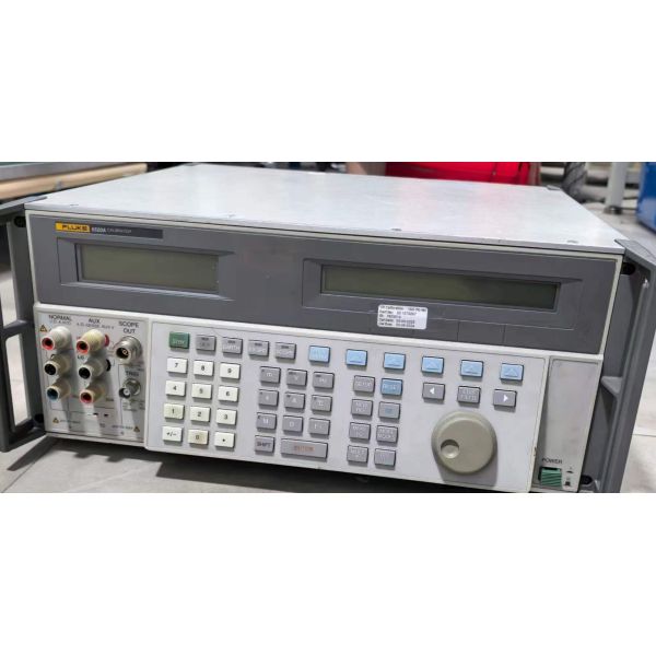 Quality Fluke 5520A Multi Function Calibrator 20A Direct Current Output with Pressure Measurement 600 MHz Scope Calibration for sale