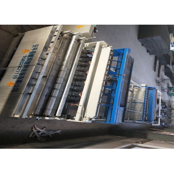 Quality High Efficiency Chicken Cage Welding Machine / Fencing Net Making Machine Low for sale