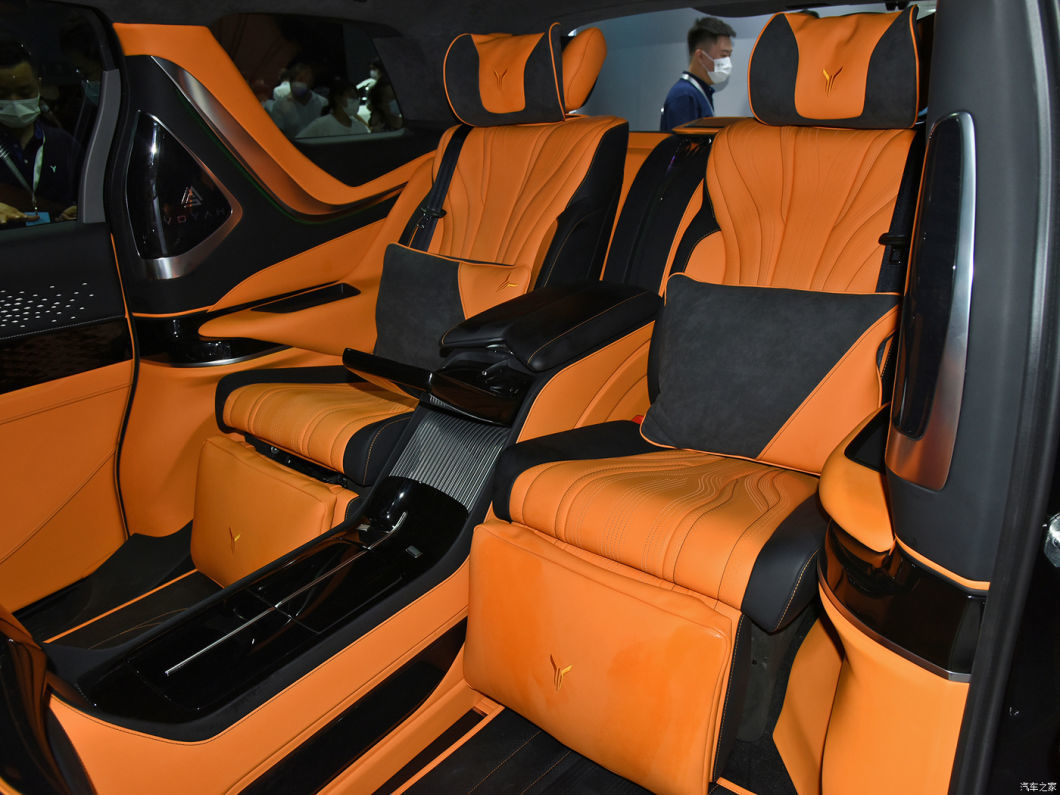 2024 Voyah Dreamer Hybrid EV Car Low Carbon MPV Electric Vehicle