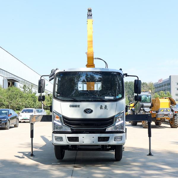 Quality small truck mounted crane truck 4x2 cargo truck with crane for sale