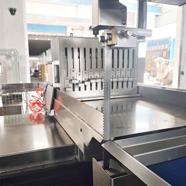 Quality Adjusted Cutting Angle Automated Meat Bandsaw For For High Volume Meat for sale
