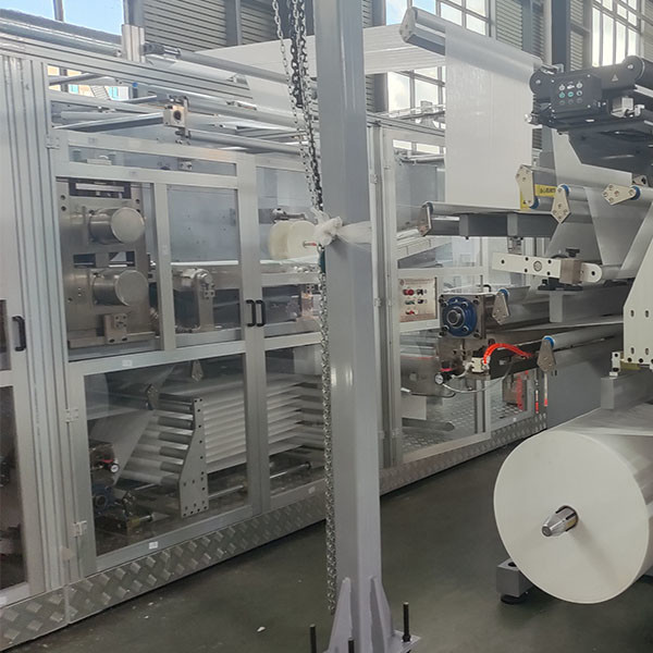 Quality Customized Efficient Adult Diaper Making Machinery with Optional Control System for sale