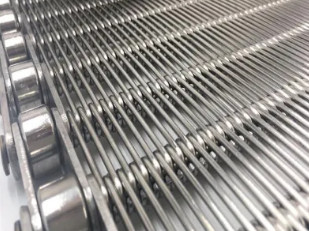 Quality 316l Flat Wire Mesh Belt Temperature Resistant Chain Wire Mesh for sale