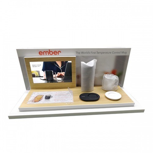 Quality TSCA Retail Stores Wooden Shop Display Stands Nontoxic Multiscene for sale