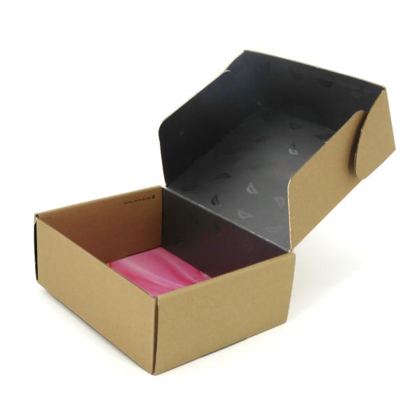 Quality Garment Clothing Corrugated Cardboard Folding Boxes With Logo Customized Shape for sale