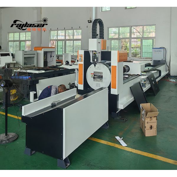 Quality Autofocus cutting Head Tube Laser Cutting Machine to improve productivity for sale