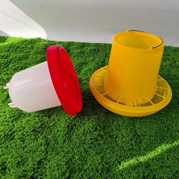 Quality 31.6cm X 41cm Modern Round Plastic Poultry Feed Bucket Thickened Cardboard Box Packaging Standard Weight for sale