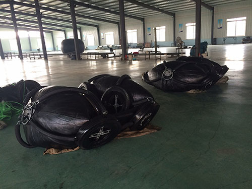 Quality Integral Forming Floating Pneumatic Rubber Fenders Withstand High Pressure 80KPa for sale