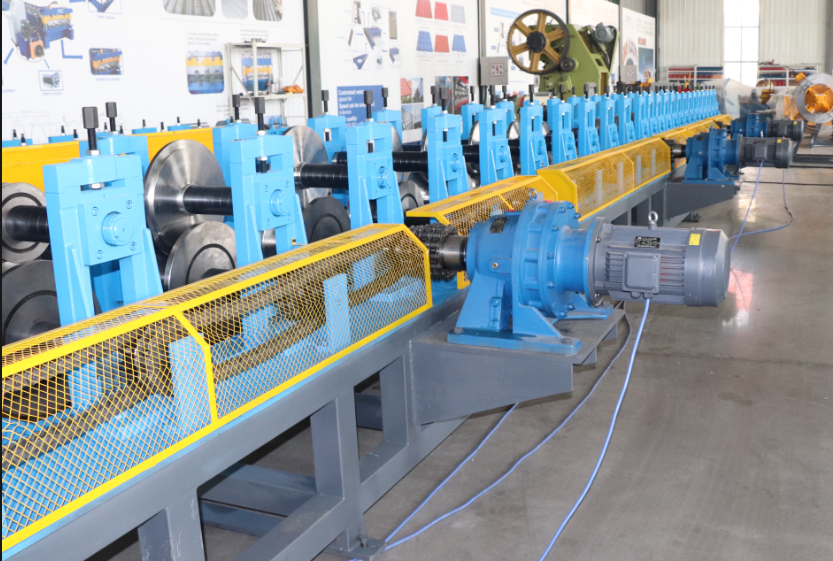 upright rolling forming machine