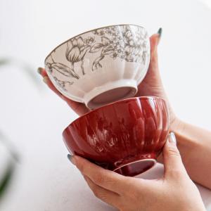 Quality Porcelain Stock Plate Bowl Set 4.5 Inch Microwave Re Heatable Plant Pattern Red for sale