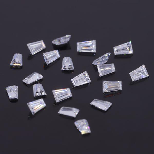 Quality Loose Lab Created Diamonds Melee HPHT 2.6-3.1 to 1.0-3.7mm White Trapezoidal Shape Trapezoidal Cut for sale