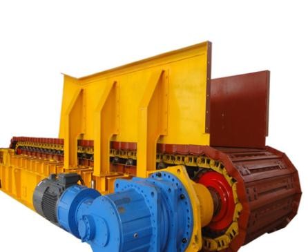 Quality Conveying Hoisting Machine Apron Feeder With High Wear Resistant Lining Plate for sale
