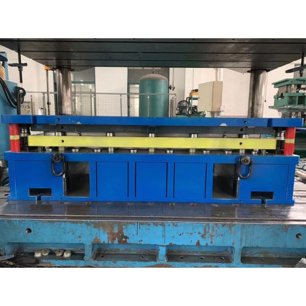 Quality Slow Speed Milling Precision Stamping Die for High Precision Three Axis NC for sale