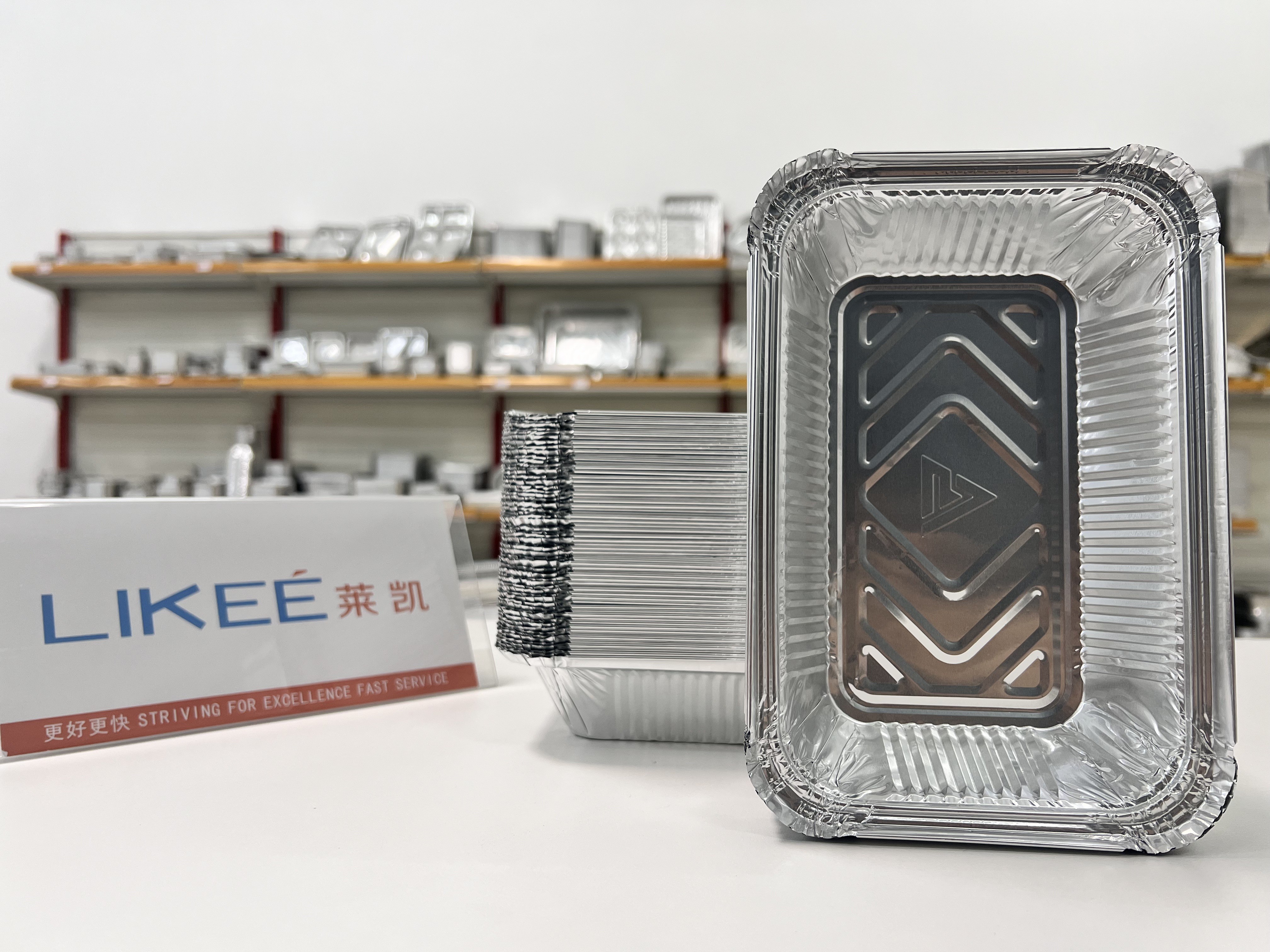 Quality PLC Control System Sale Automatic Aluminium Foil Lunch Box Making Machine for sale