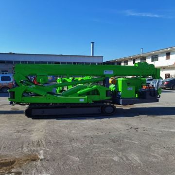 Quality 5ton EPA engine Spider Crawler Crane With Hydraulic Telescopic Outrigger for sale