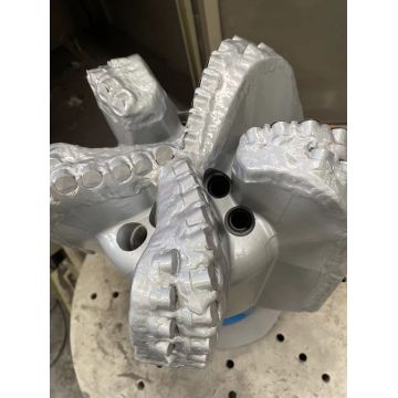 Quality PDC Bit 8-1/2 Inch 5blades Diamond Drilling Tools Of API Spec for sale