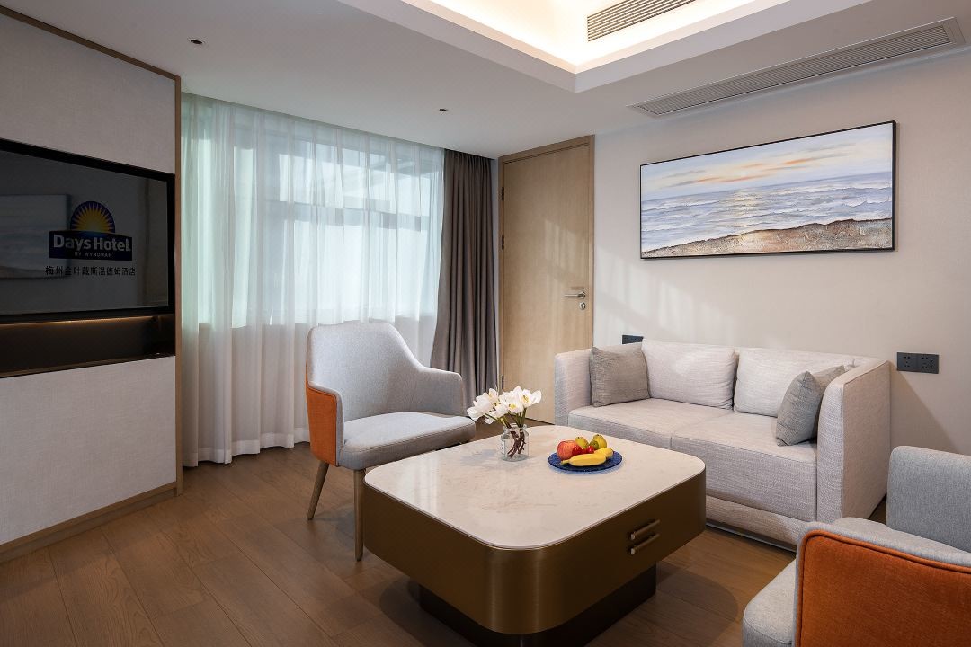Create a Luxurious and Comfortable Atmosphere with Hotel Bedroom Furniture