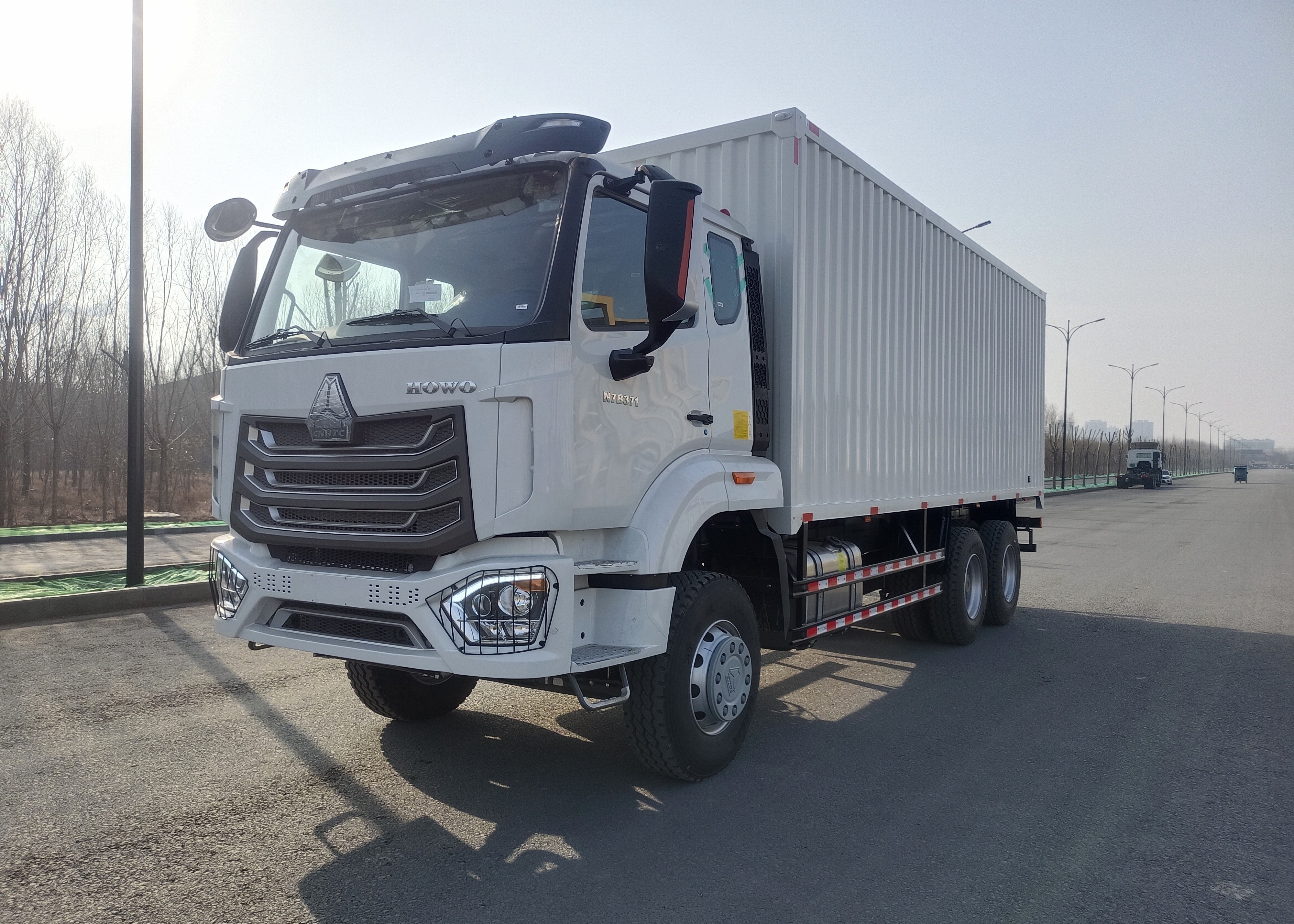 Quality 6×4 Drive Type Heavy Duty Truck Powered by Sinotruk Gear Box Offering Superior for sale