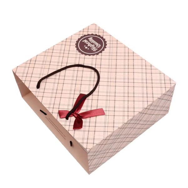 Quality Offset Printing Paper Bag With Handle Recyclable Gift Shopping Bag Customized for sale