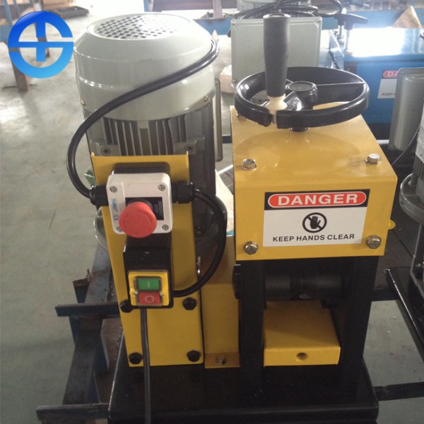 Quality Small Adjustable Scrap Wire Stripper Scrap Cable Stripping Machine  400×400×500 Mm for sale