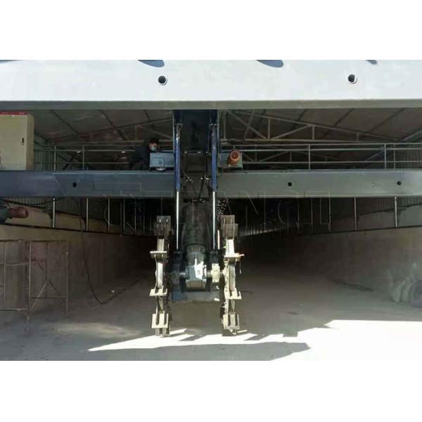 Quality Organic Waste Composting Machine Wheel Compost Turner With High Flipping Depth for sale