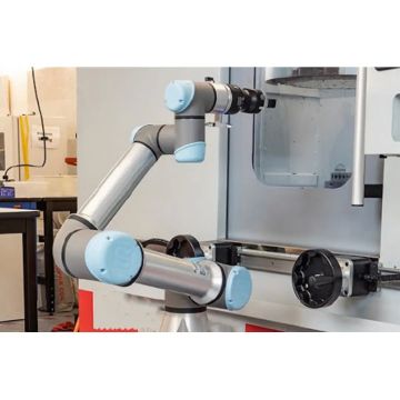 Quality 3 Axis CNC Machine With Collaborative Robot Arm UR10e Cobot For High Precision for sale