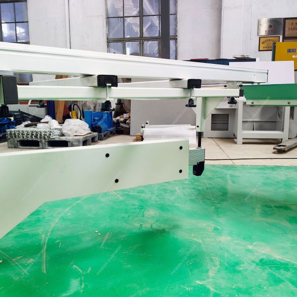 Quality 3200*425mm Sliding Table Length * Width F45N Woodworking CNC Precision Saw 45 for sale