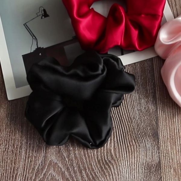 Quality Hijab Volumizer Mulberry Silk Hair Ties , 16 Momme Silk Sleep Scrunchie for sale