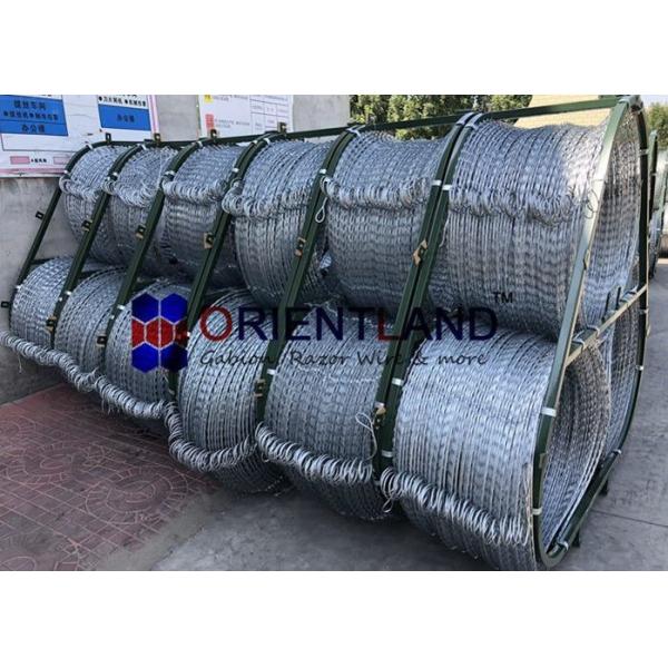 Quality Triple Strand Razor Wire Fence Wall Obstacles Pyramidal Type 10m Length for sale