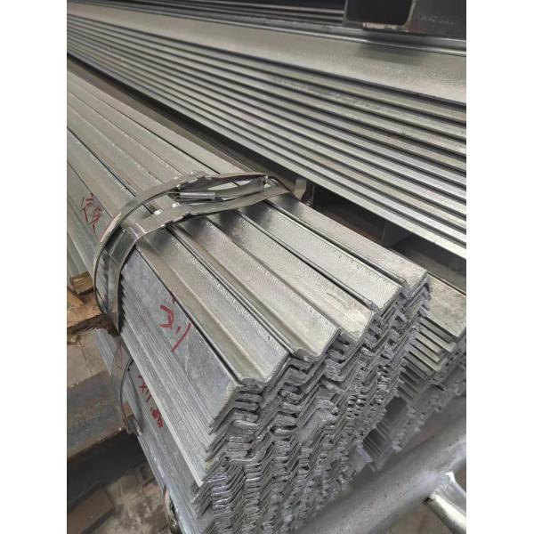 Quality Q195 Q235 Angle Bar with Punching Processing Service and Equal Design for sale
