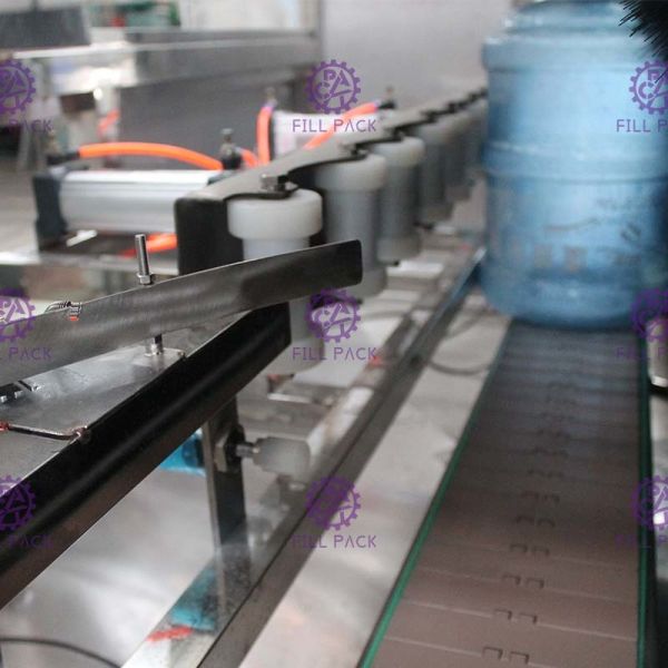 Quality Linear Type External 0.55kw 5 Gallon Bottle Washer for sale