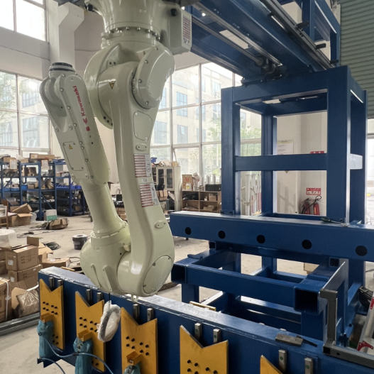 Quality Robotic Welding Machine with Adaptive Welding Capabilities, 6 kg Payload ±0.05 for sale