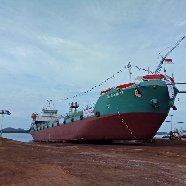 Quality Cylindrical Body Ship Launching Inflatable Marine Rubber Airbag for sale