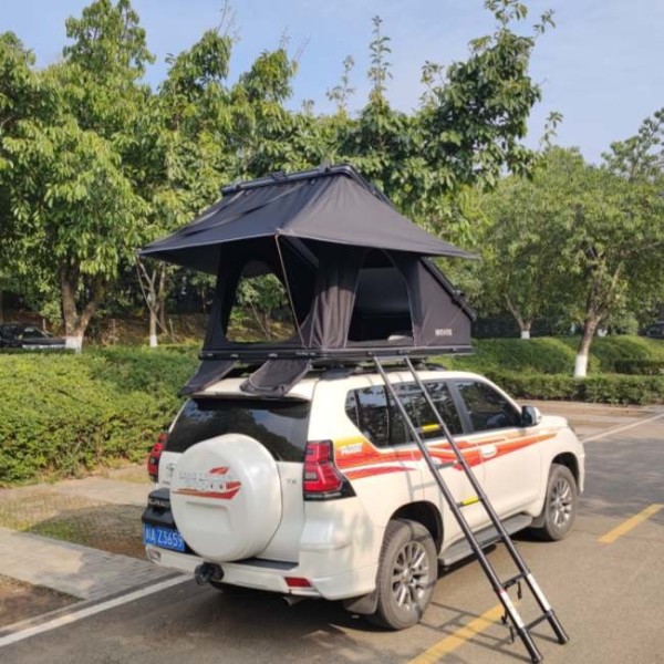 Quality Outdoor Camping Car Rooftop Tent Waterproof Aluminum Roof Top Tent With LED Lights for sale