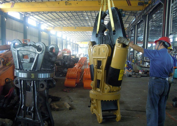 Quality Pillar 330 Excavator Rotate Demolition Shears / Crusher / Pulveriser for sale