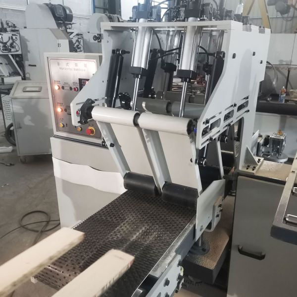 Quality Power 18.5kw Automatic Woodworking Horizontal Band Saw for Precise Square Wood for sale