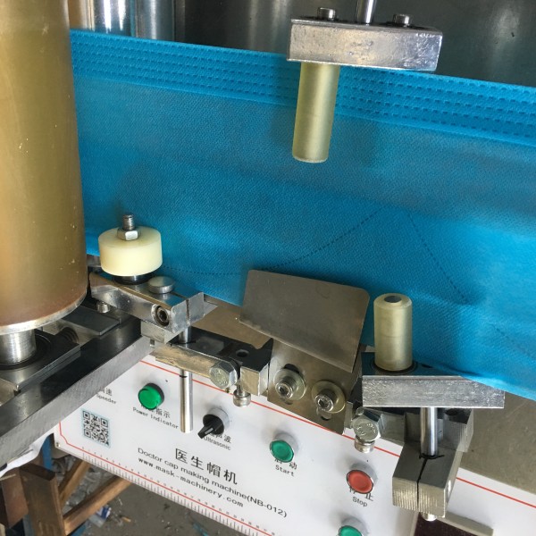 Quality 200pcs/Min Doctor Cap Making Machine , 8.5kw Clip Cap Making Machine for sale