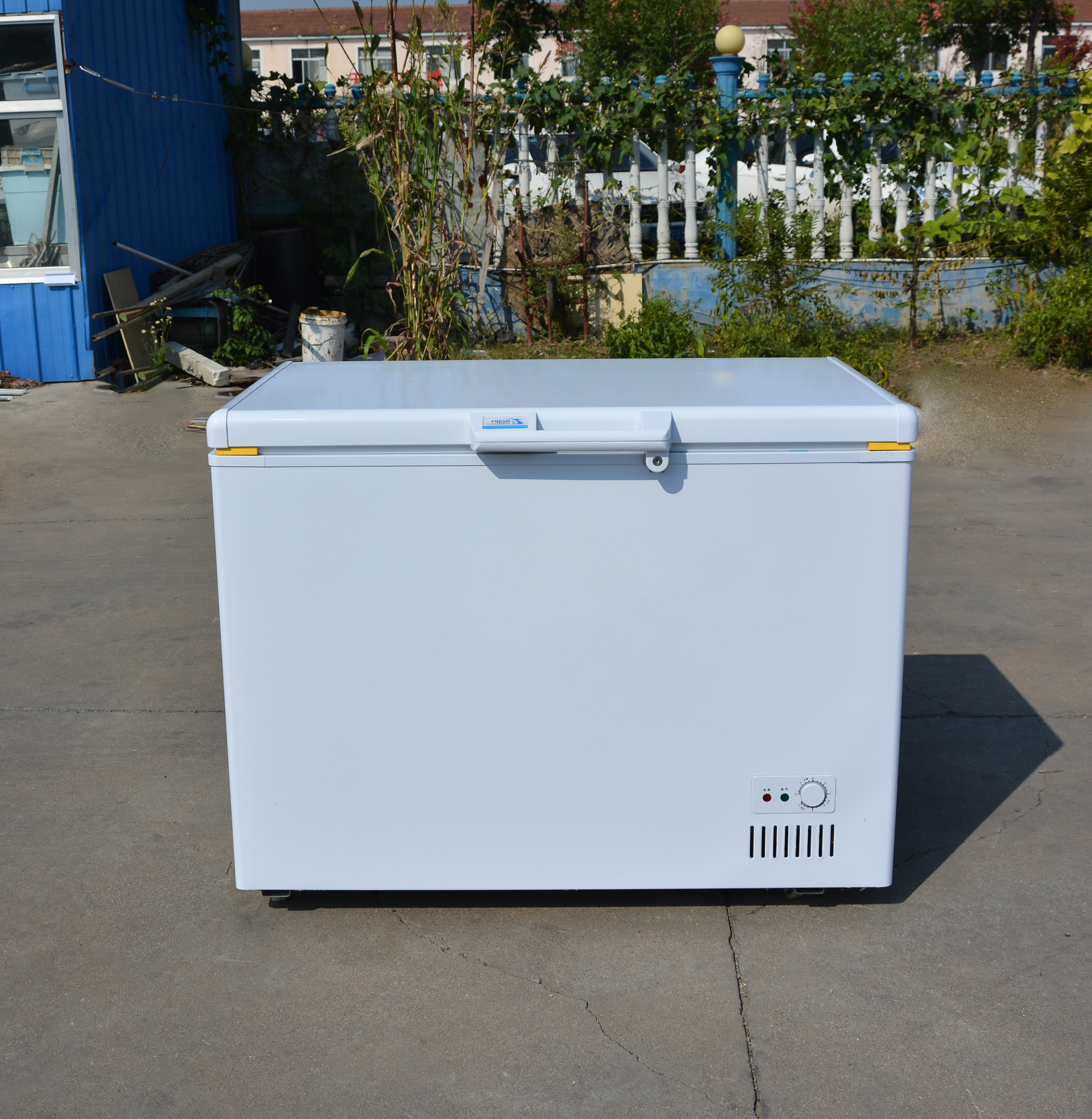 Quality Commercial Deep Chest Freezer Refrigerator with Top Opening 0 ~ -22℃ for sale