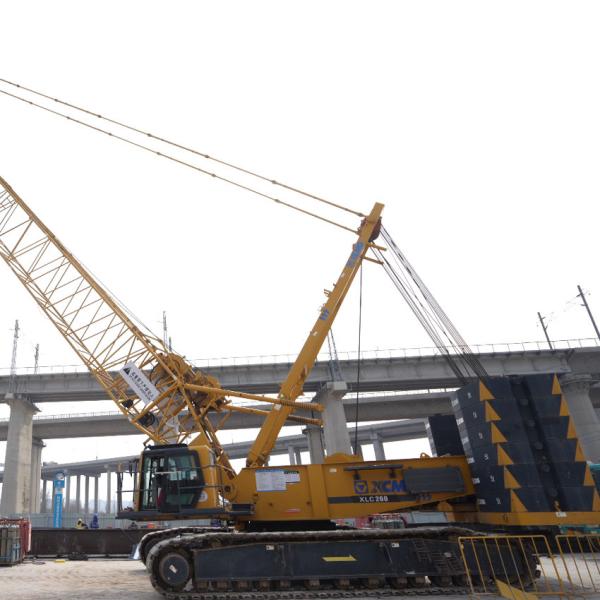Quality 260tons Mobile Cranes  Xcmg Crawler Cranes XLC260 1430t.M  Lifting Moment for sale