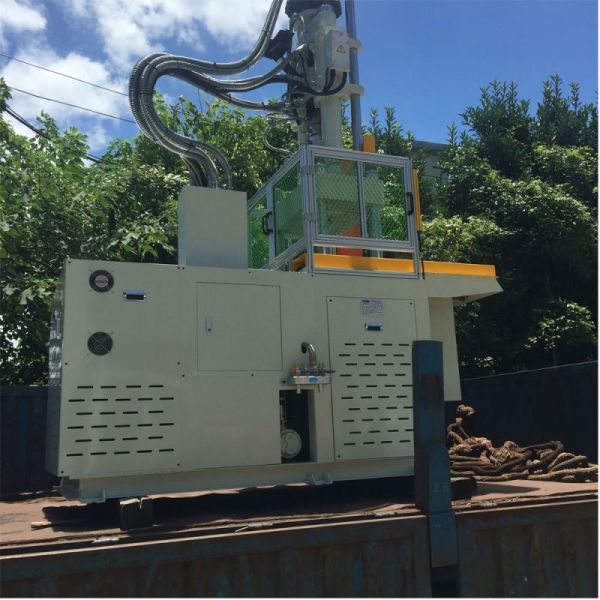 Quality VERTICAL Medical Vertical Injection Molding Machine For Making Golf Ball for sale