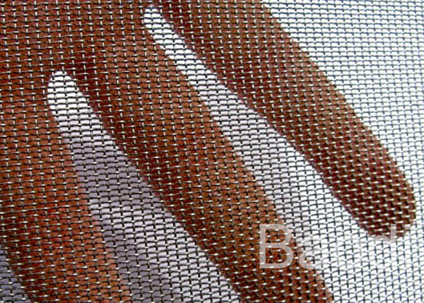 Quality Woven Galvanized Crimped Wire Mesh Roll With Low Carbon Iron Marterial for sale