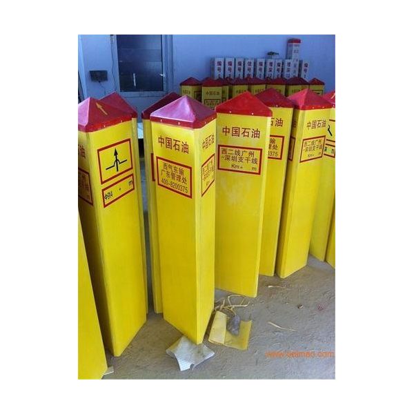 Quality Smooth 180mm FRP Triangle Profiles Fiberglass Triangular Profile GFRP Angle for sale