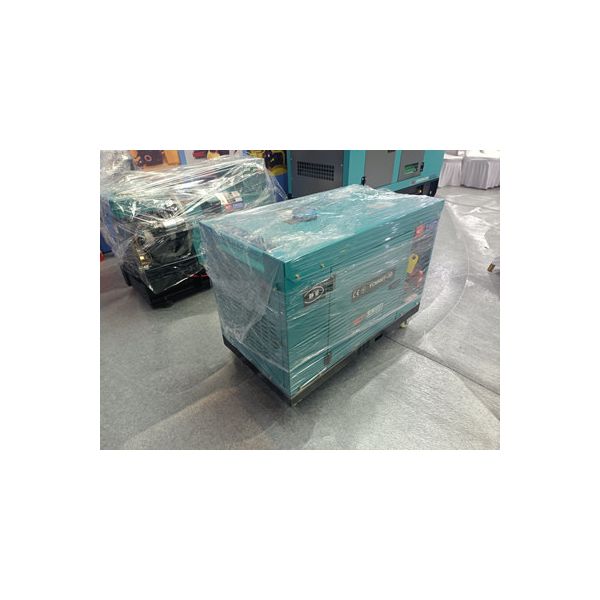 Quality 160 KW Silent Running Generator for sale