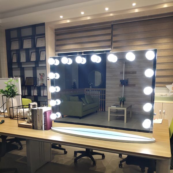 Quality Adjustable Makeup Vanity Mirror With Lights 24 Bulbs Aluminum Frame for sale