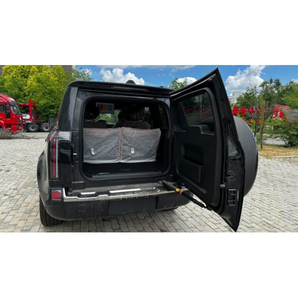 Quality Polar Stone 01 2023model 6 Seats Version AWD with Black Exterior Color for sale