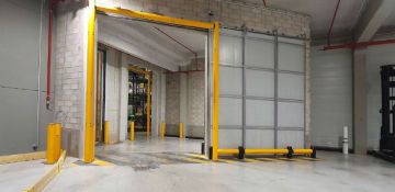 Height Restrictor Building Protection Protects doorframes Anti-Collision Guardrails