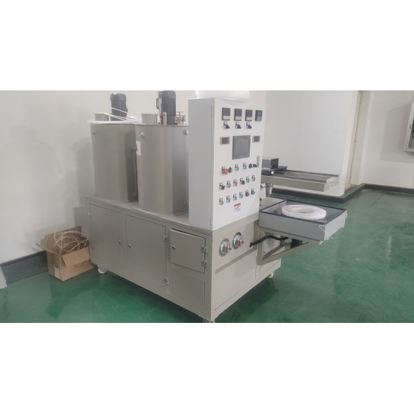 Quality 3 Tanks Filter Caps PU Polyurethane Injection Machine 1:5 Mixing Rate for sale
